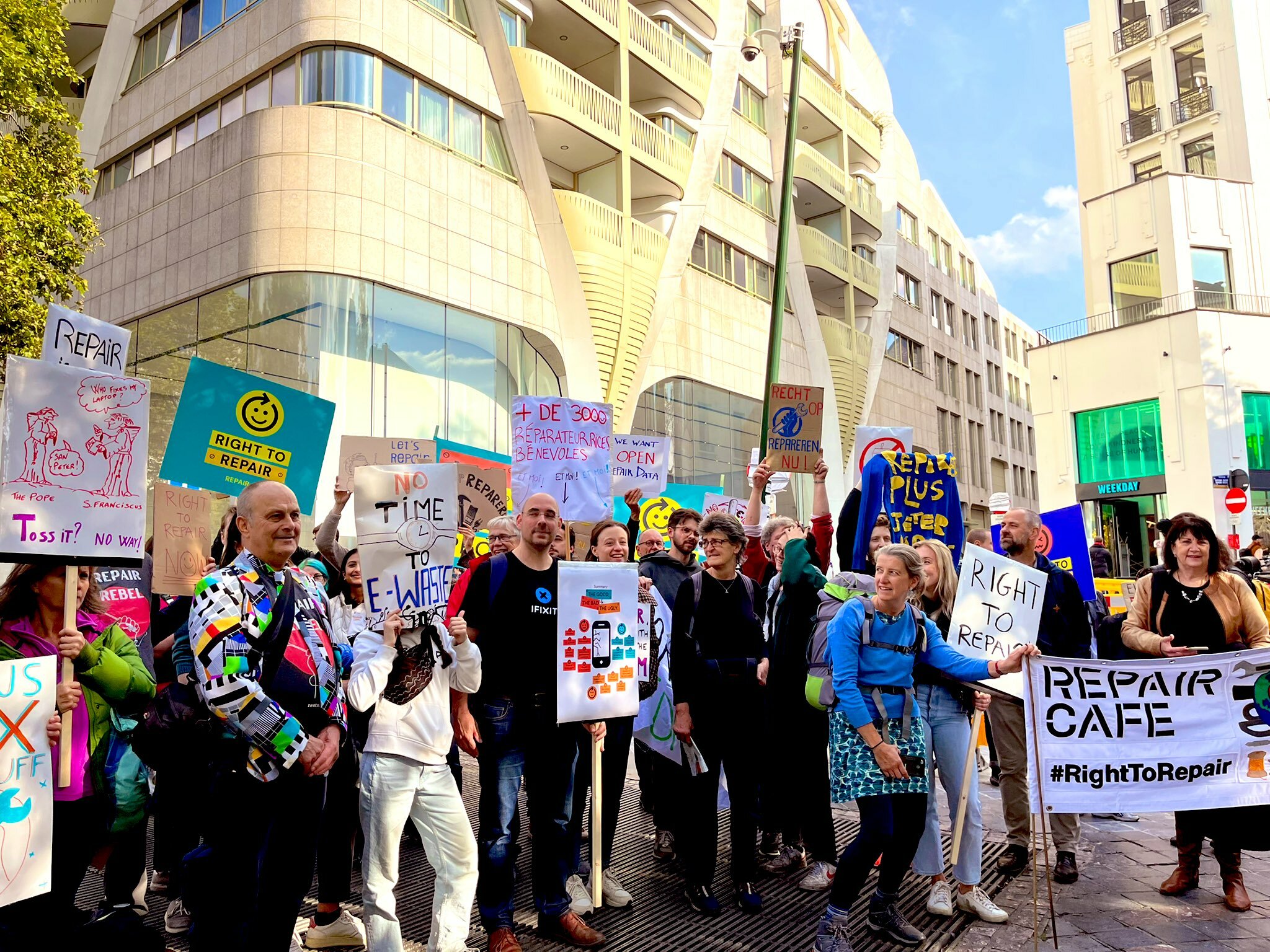 Fixers descended on a busy Brussels shopping street to call for longer ...